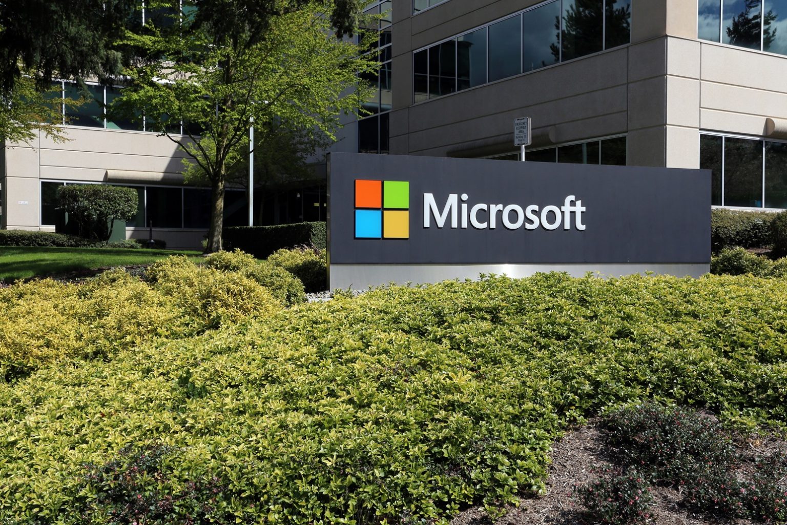 Microsoft abrirá su región cloud en España con tres centros de datos en ...